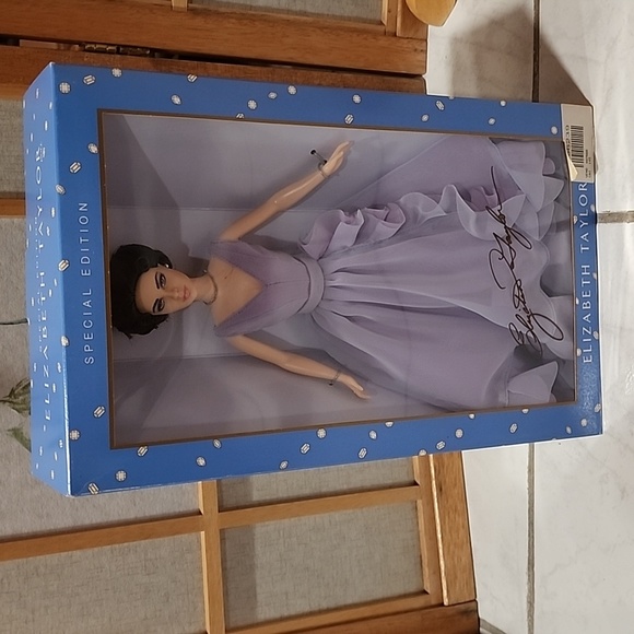Mattel | Toys | Rare Special Edition Elizabeth Taylor White Diamonds 22 ...